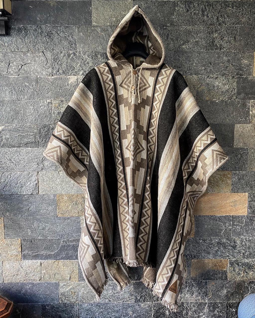 Poncho Mapuche clasico