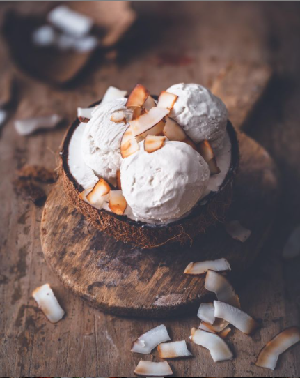 ¡Prueba este refrescante y delicioso Helado de coco! ⁣🍦