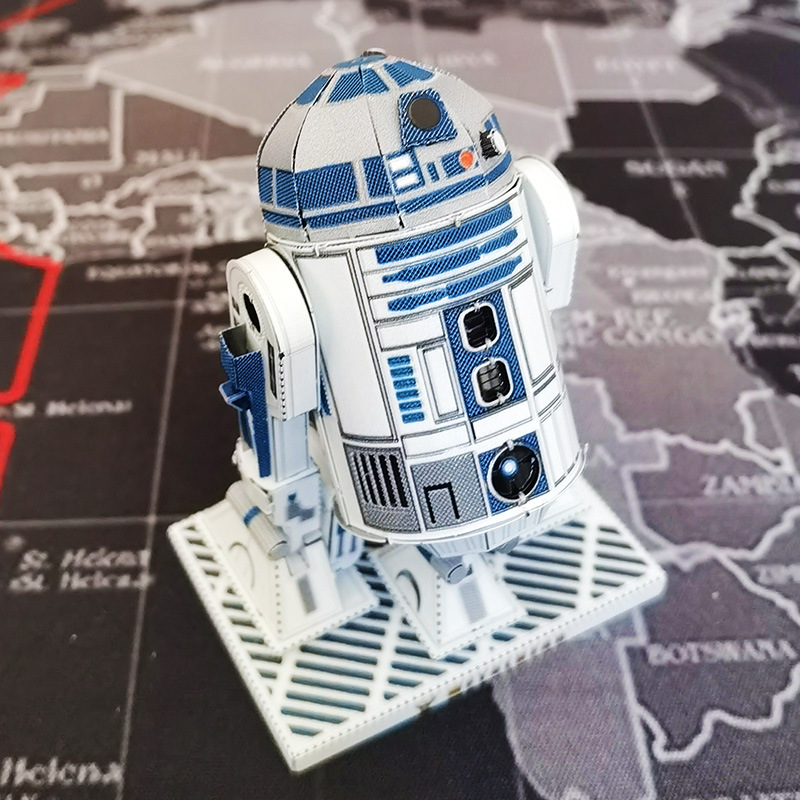 3d puzzle metálico Robot R2-D2