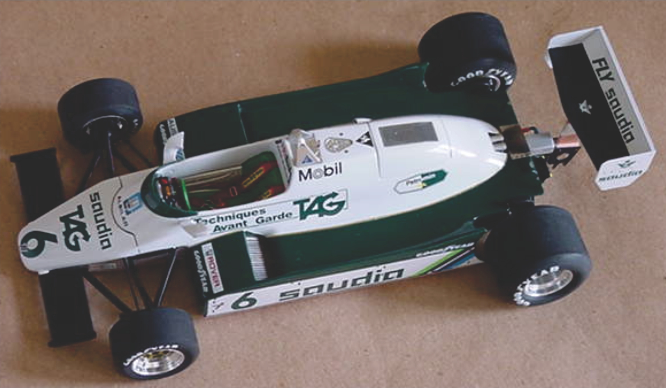 1/20 F1 Resin kit - Williams FW08 - 82´ Swiss GP - TRIBUT...
