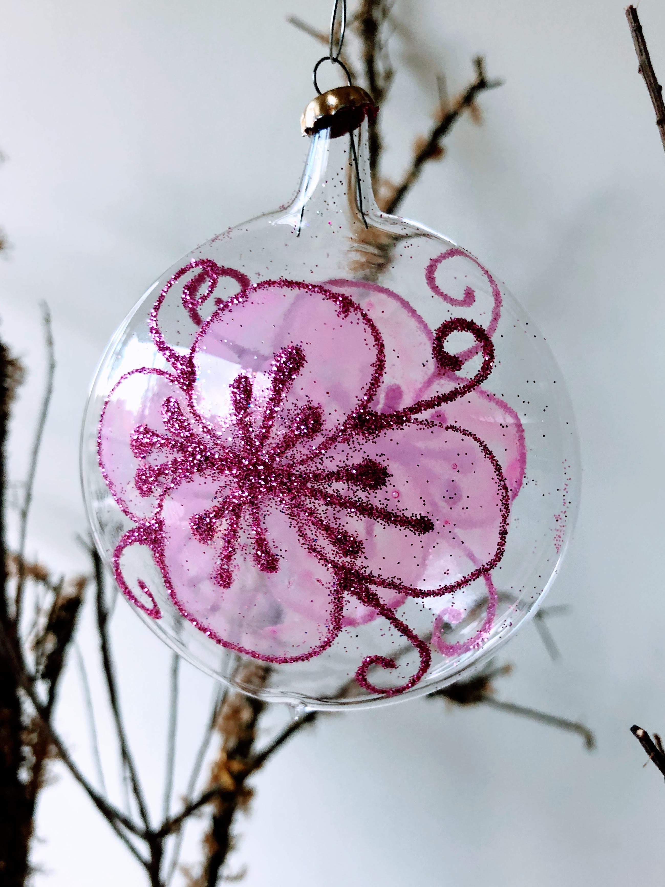 Esfera rosa claro transparente